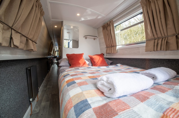 Duchess 2 Royal - Black Prince